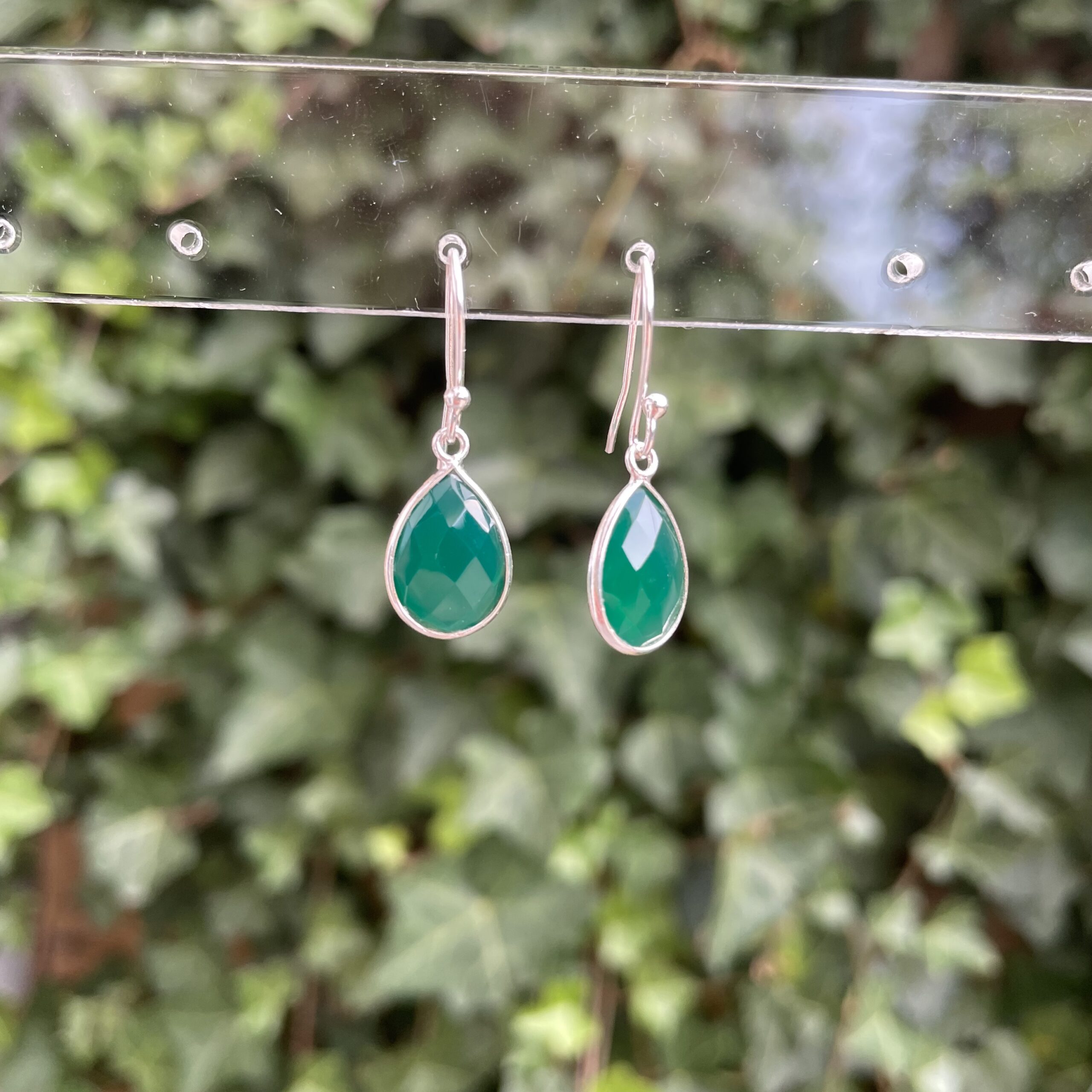 Druppel oorbellen edelsteen groene onyx 925 zilver – Zonnig Zilver